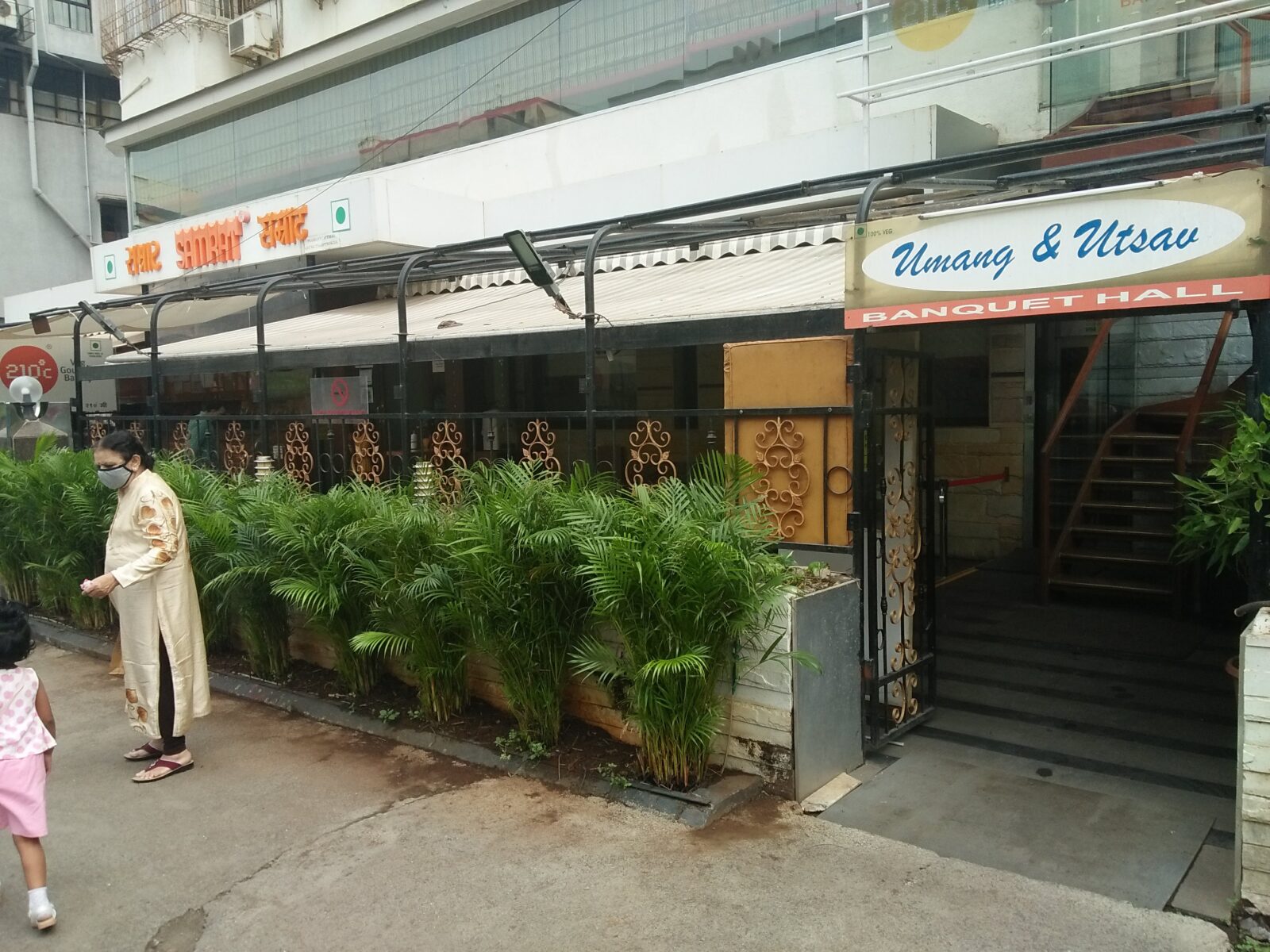 Gujarati Thali & More AT SAMRAT, MUMBAI - Travel And Food Blogger