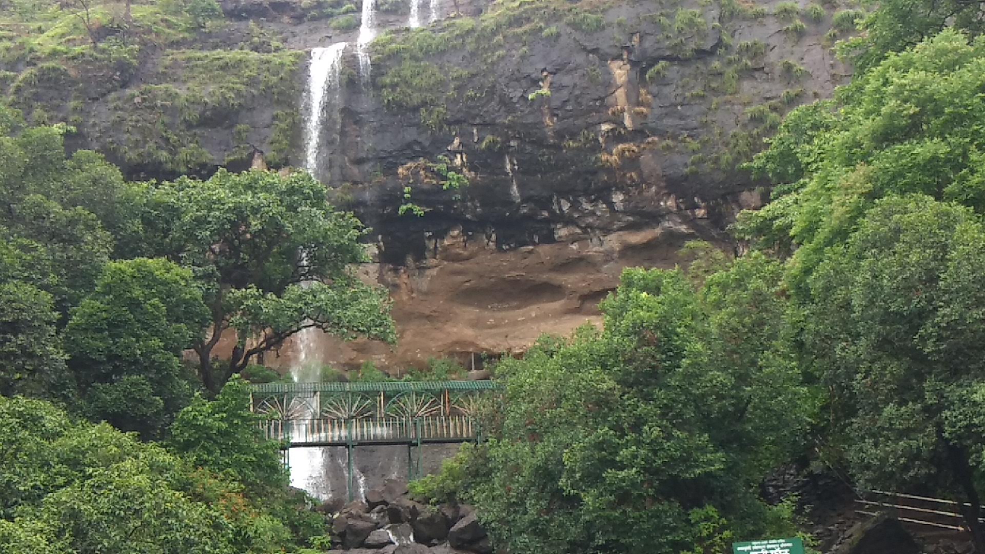BEST PLACES TO VISIT IN BHANDARDARA - Travel And Food Blogger